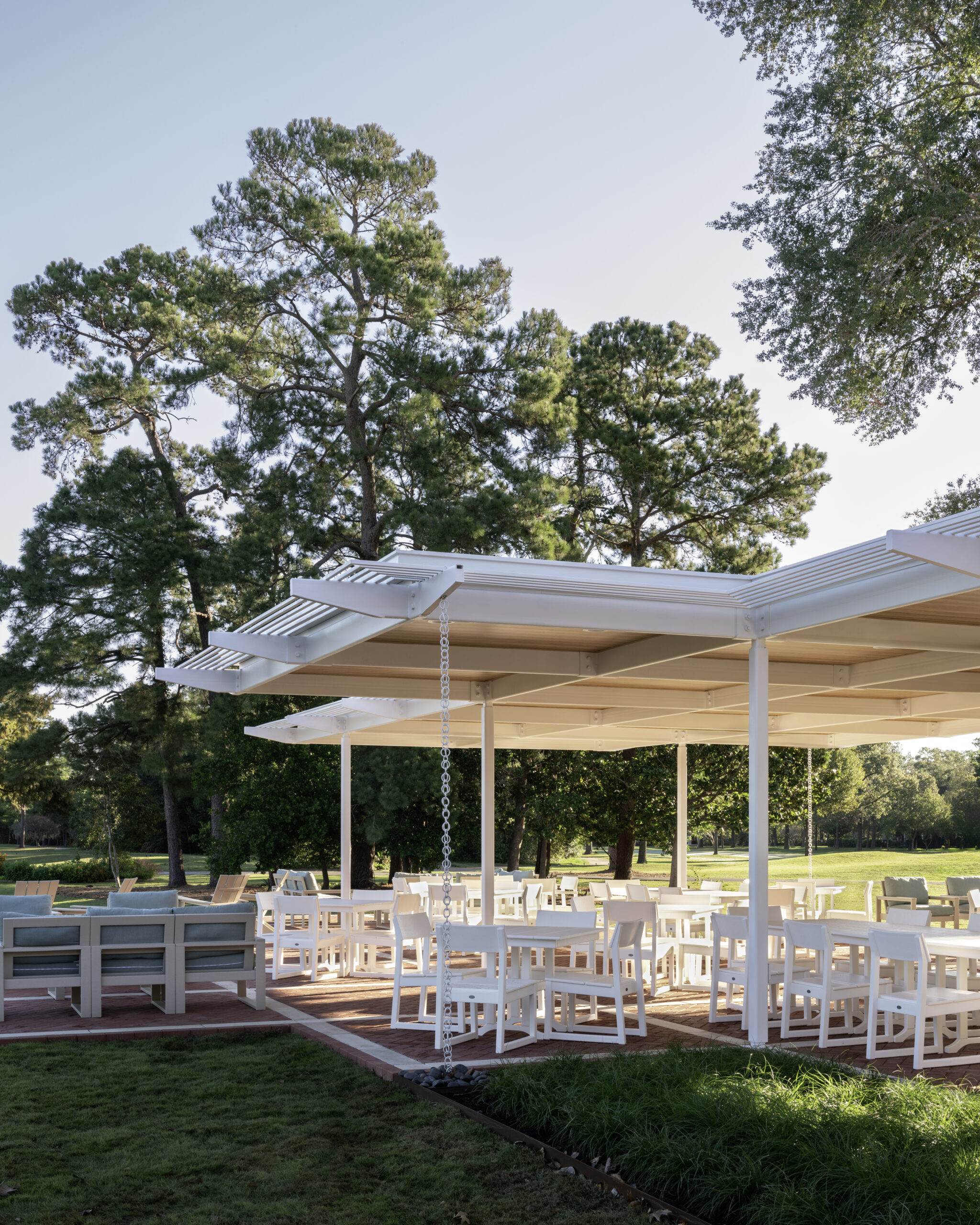 Champions Golf Pavilion - Rivers Barden Architects